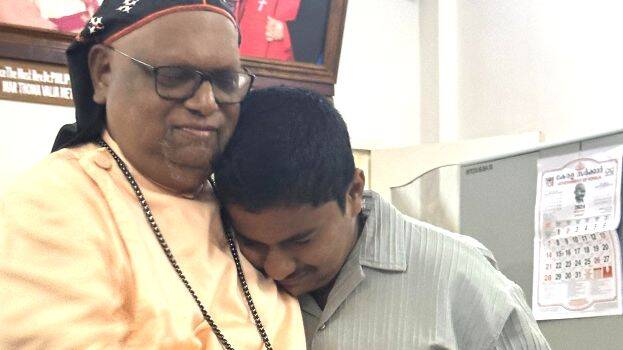 Suresh Gopi's promise, Metropolitan's hug-all to hail 'superhero' Nikhil - SPECIAL - GENERAL ...